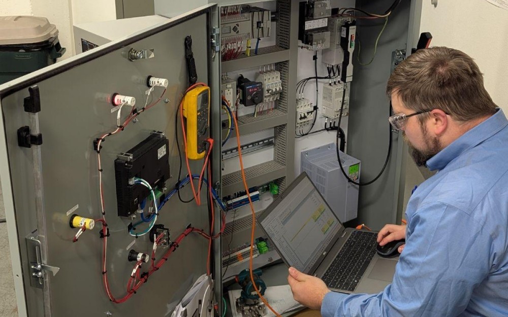 Expert Repairs of Industrial Control Systems | PolSys